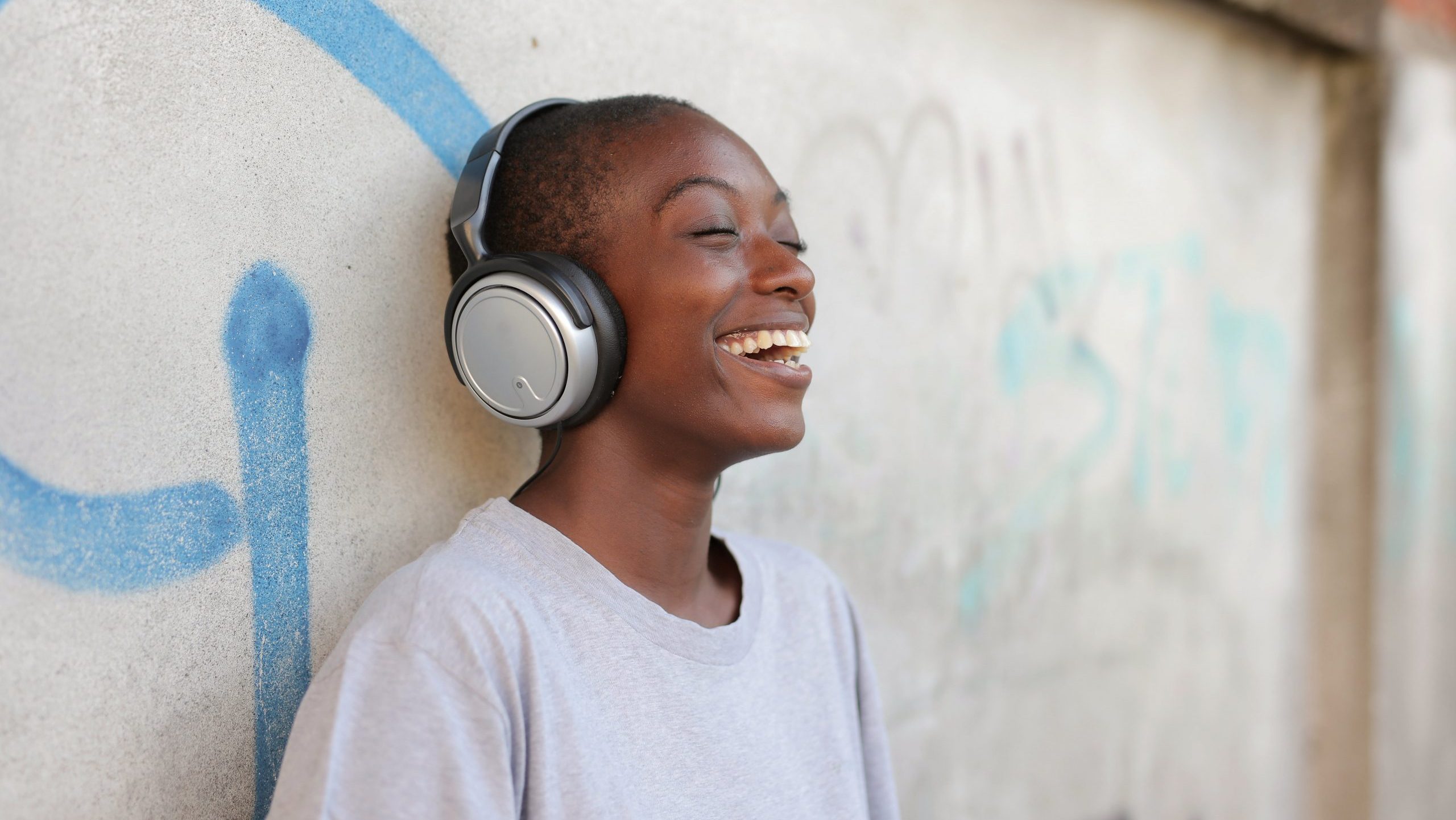 New WSU study finds 'music medicine' can help cancer patients - WDET ...