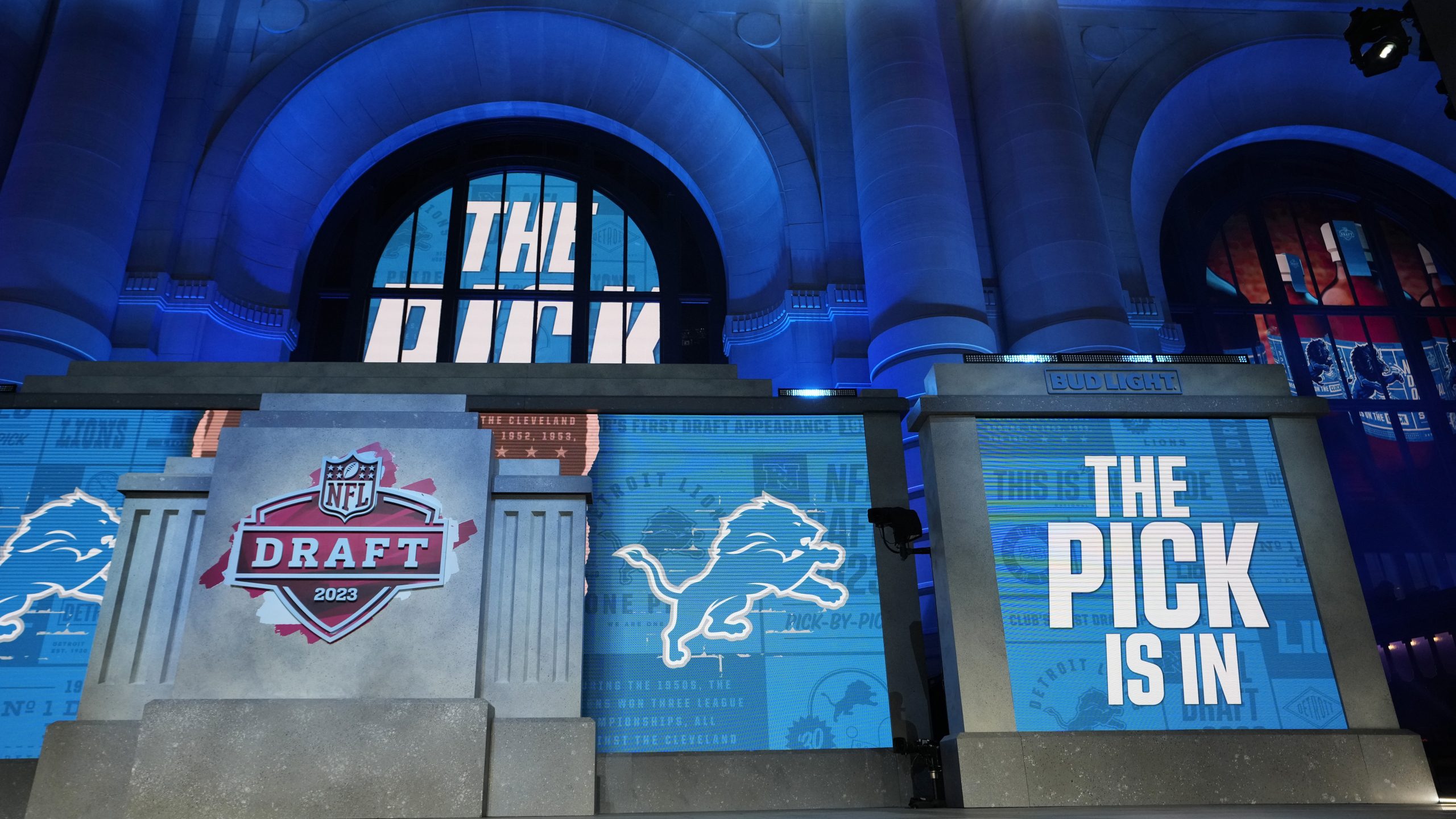 Detroit Evening Report: Arab American businesses highlighted during NFL ...
