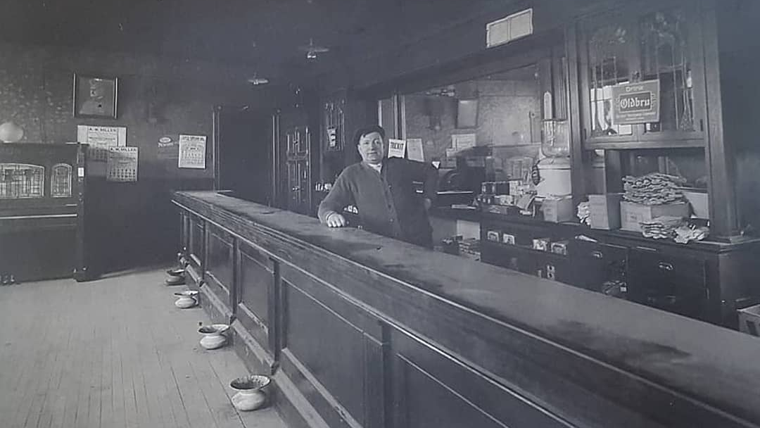 CuriosiD: What's the oldest bar in Detroit? - WDET 101.9 FM
